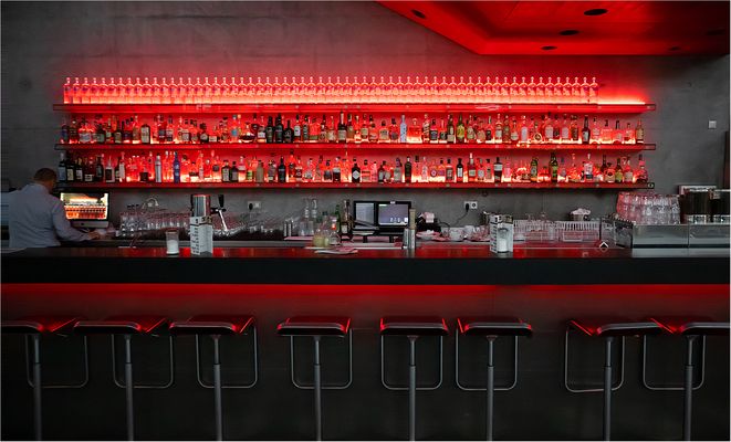 Bars / Clubs / Lokale Bilder & Fotos