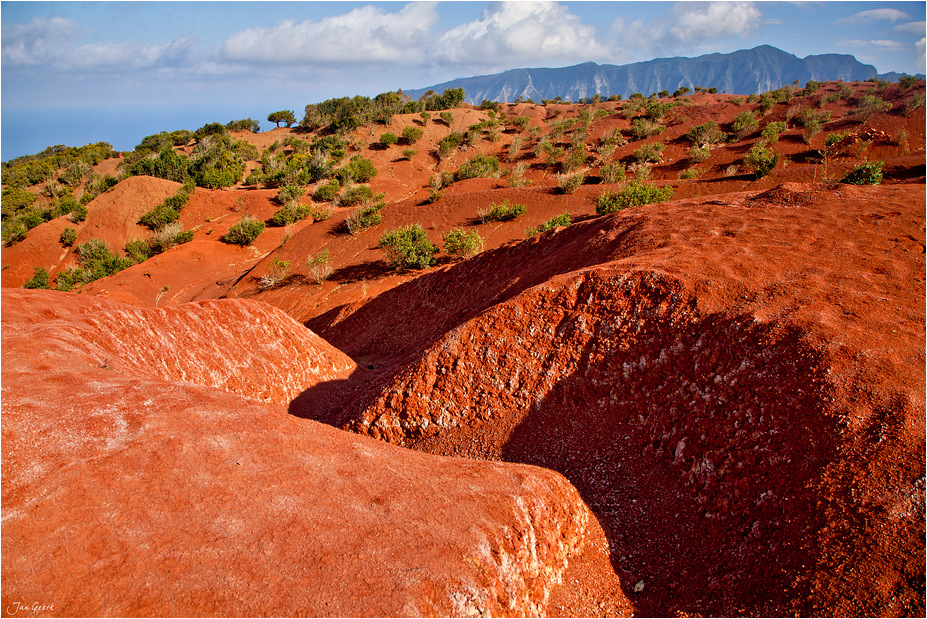 Rote Erde Foto & Bild | landschaft, vulkanlandschaften, la gomera ...