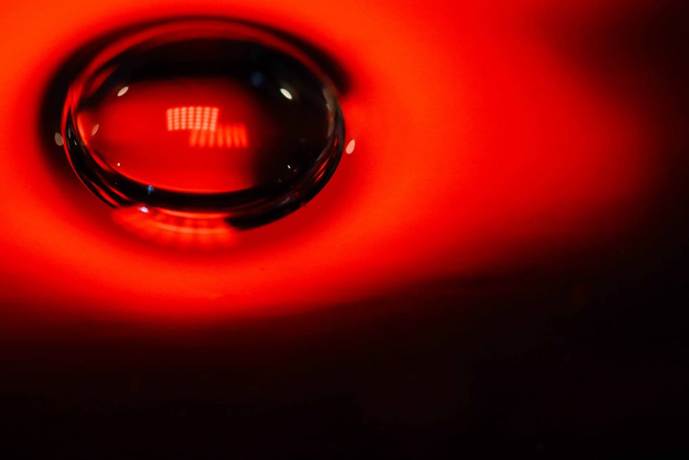 Roter Tropfen Foto & Bild | spezial, rot, wasser Bilder auf fotocommunity