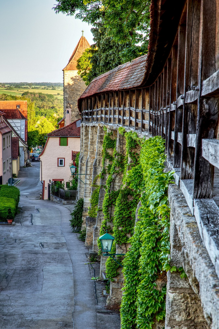Rothenburg Stadtmauer Foto & Bild | mauer, dach, haus Bilder auf ...