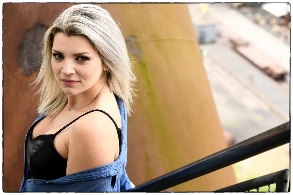 round turn Foto & Bild | portrait, streetfotografie mit menschen, portrait frauen Bilder auf ...