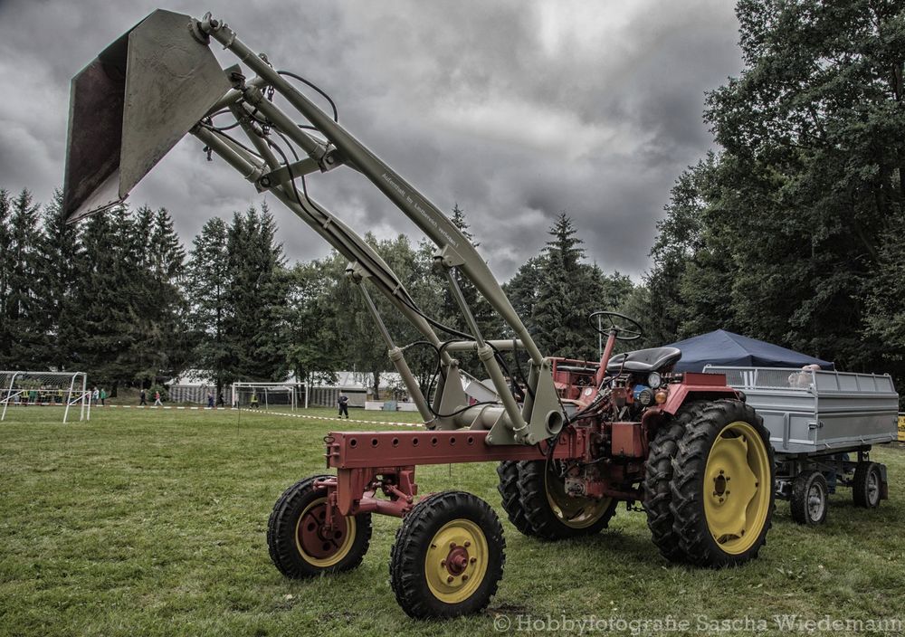 RS09 mit Hubarm und Hänger Foto & Bild | landschaft, oldtimer, traktor ...