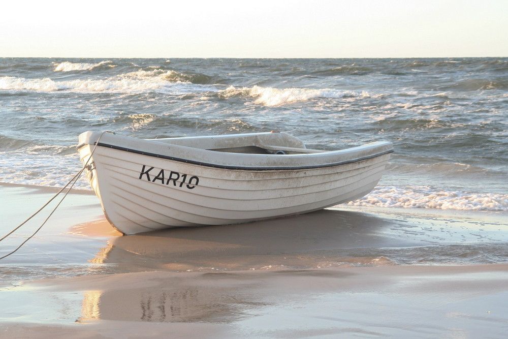 Ruderboot am Strand Foto & Bild | landschaft, meer & strand, natur ...