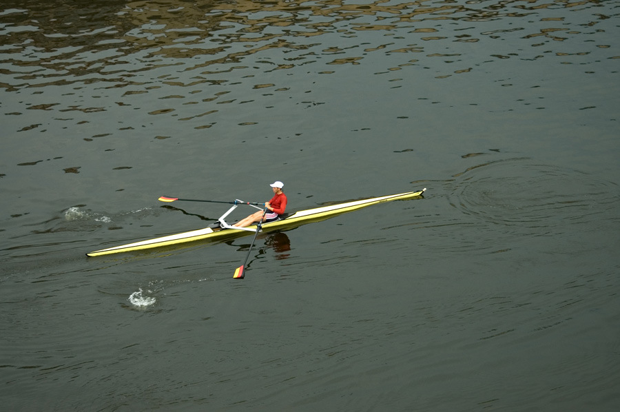 Ruderer Foto & Bild | erwachsene, menschen am fluss, menschen Bilder ...