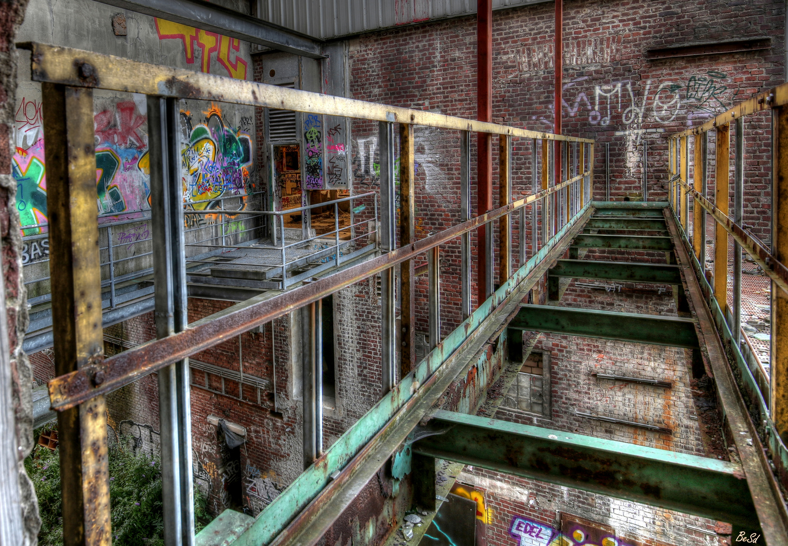 rüber... Foto & Bild | marodes, lost places, geländer Bilder auf ...