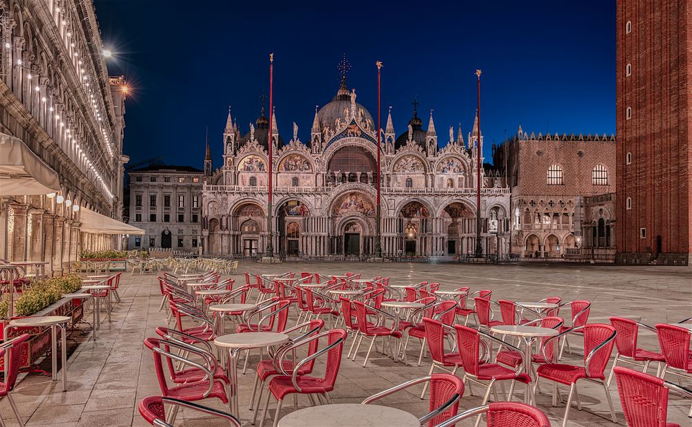 Ruhe auf dem Markusplatz Foto & Bild | europe, italy, vatican city, s marino, italy Bilder auf ...