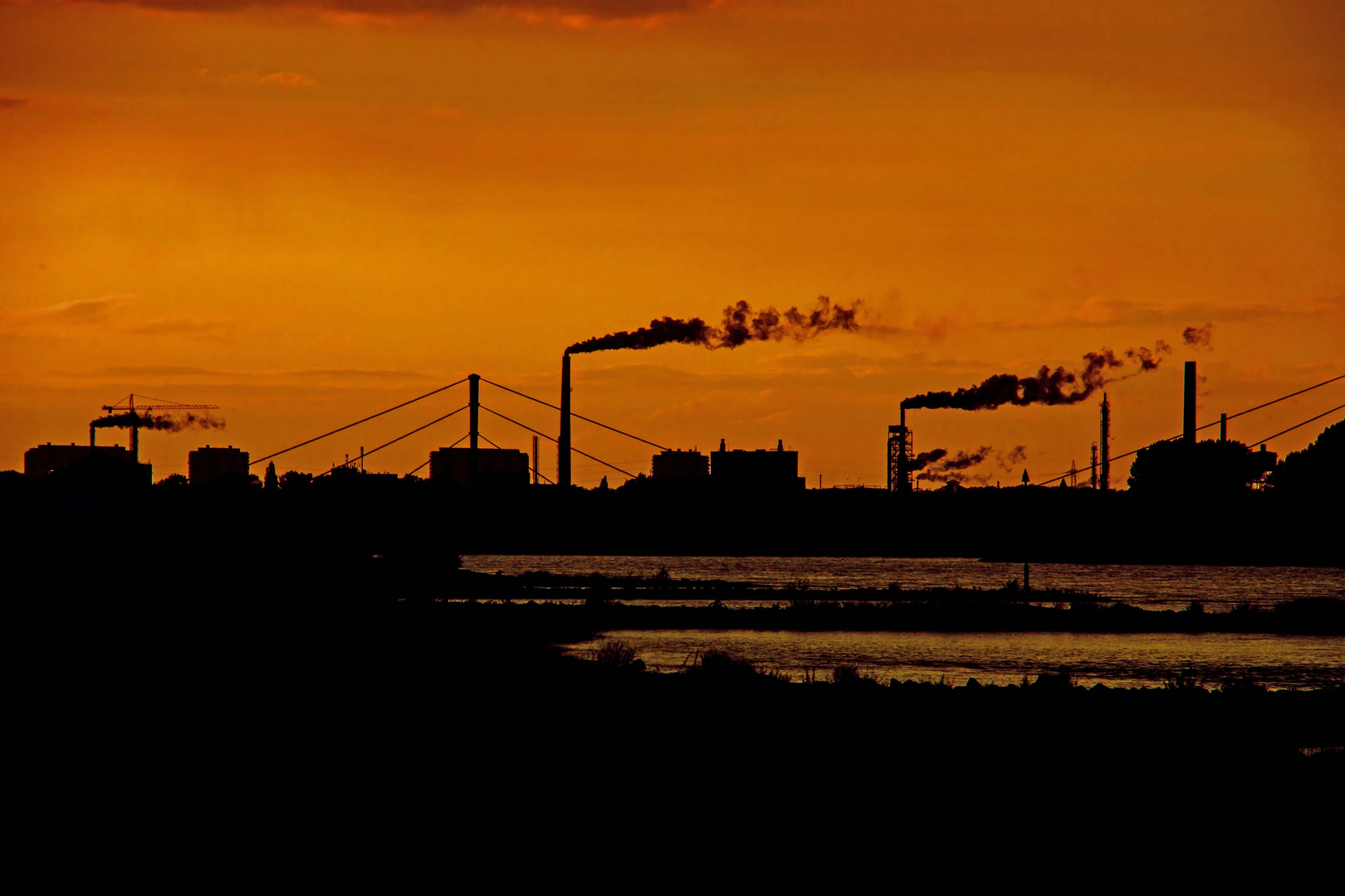 Ruhrgebiet bei Duisburg Foto & Bild | bergbau, brücke, nrw Bilder auf ...