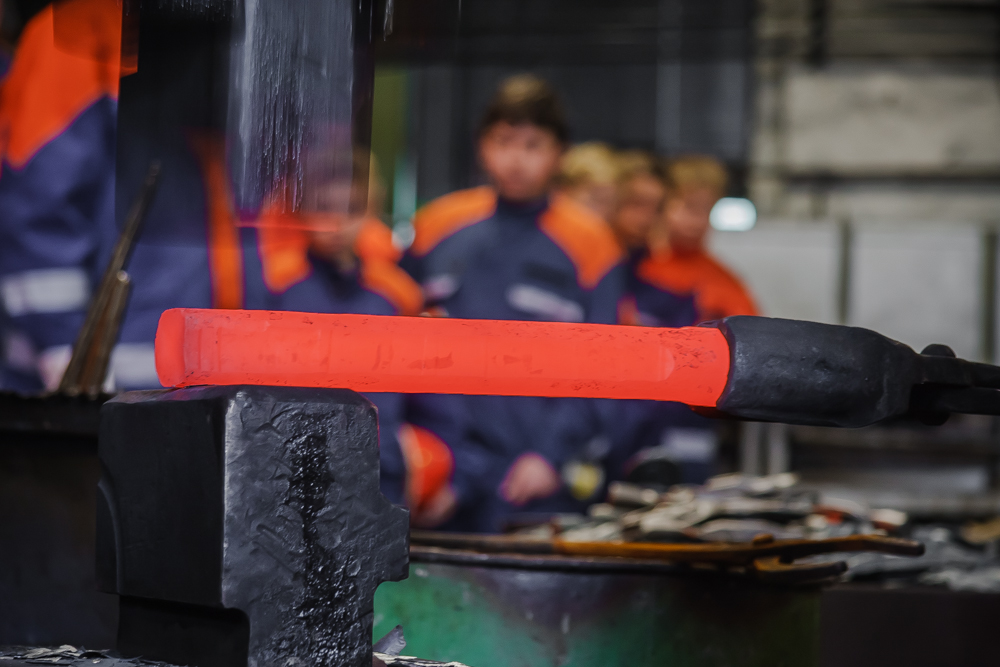 Rund auf eckig..... Foto & Bild | industrie und technik, handwerk ...