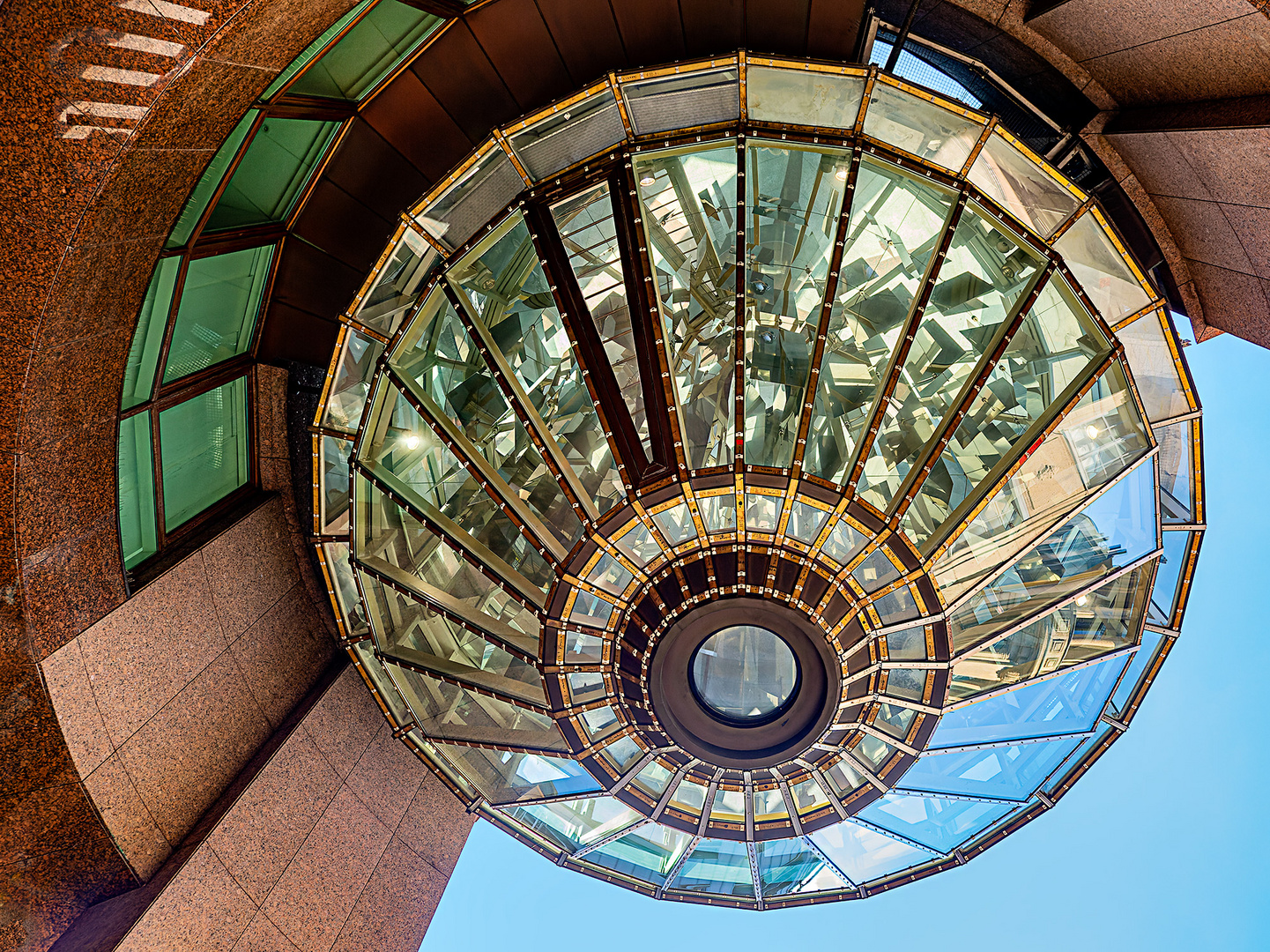 Rund und spiegelnd Foto & Bild | world, spezial, rund Bilder auf ...