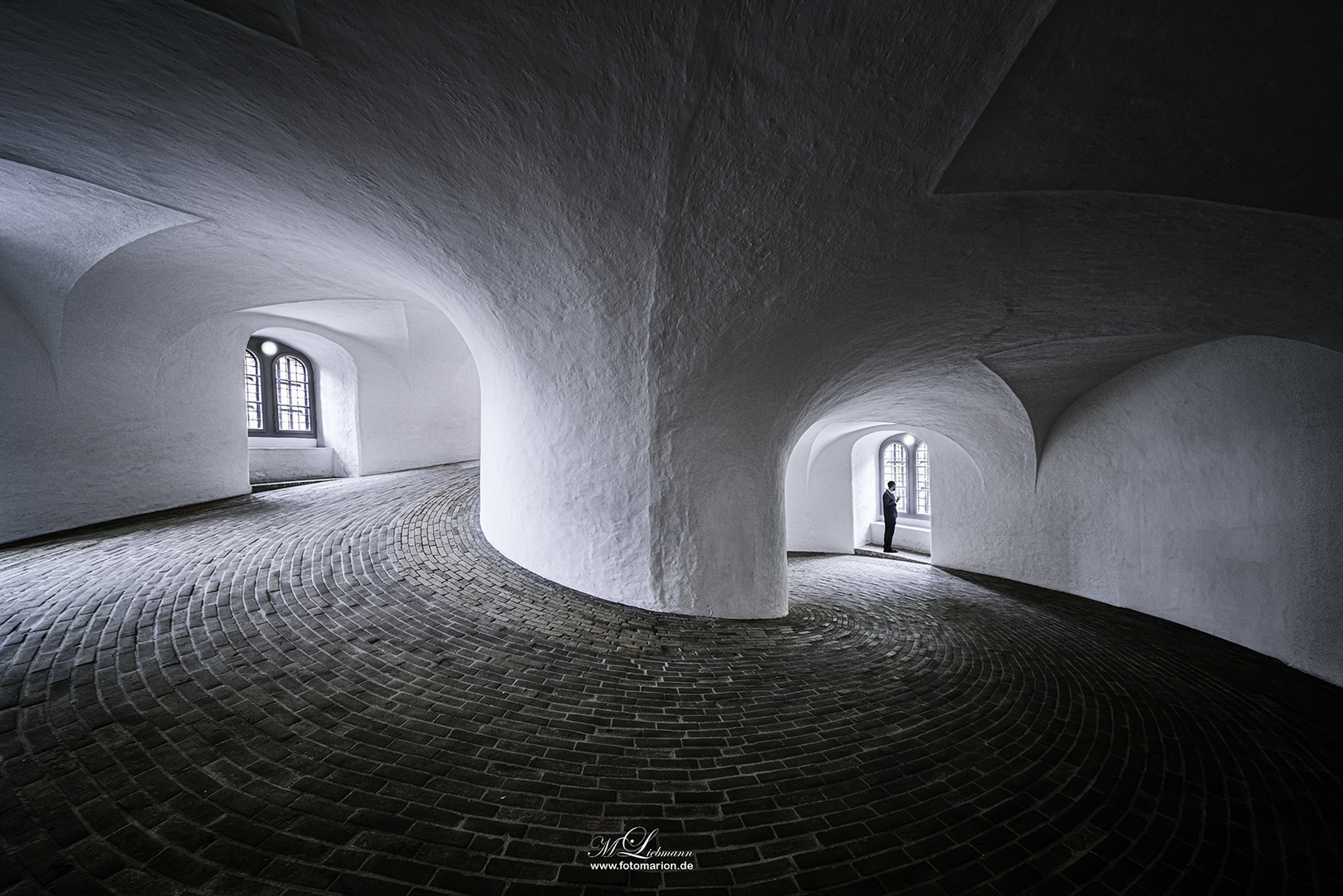 Rundgang Foto & Bild | architektur, profanbauten, indoor Bilder auf ...