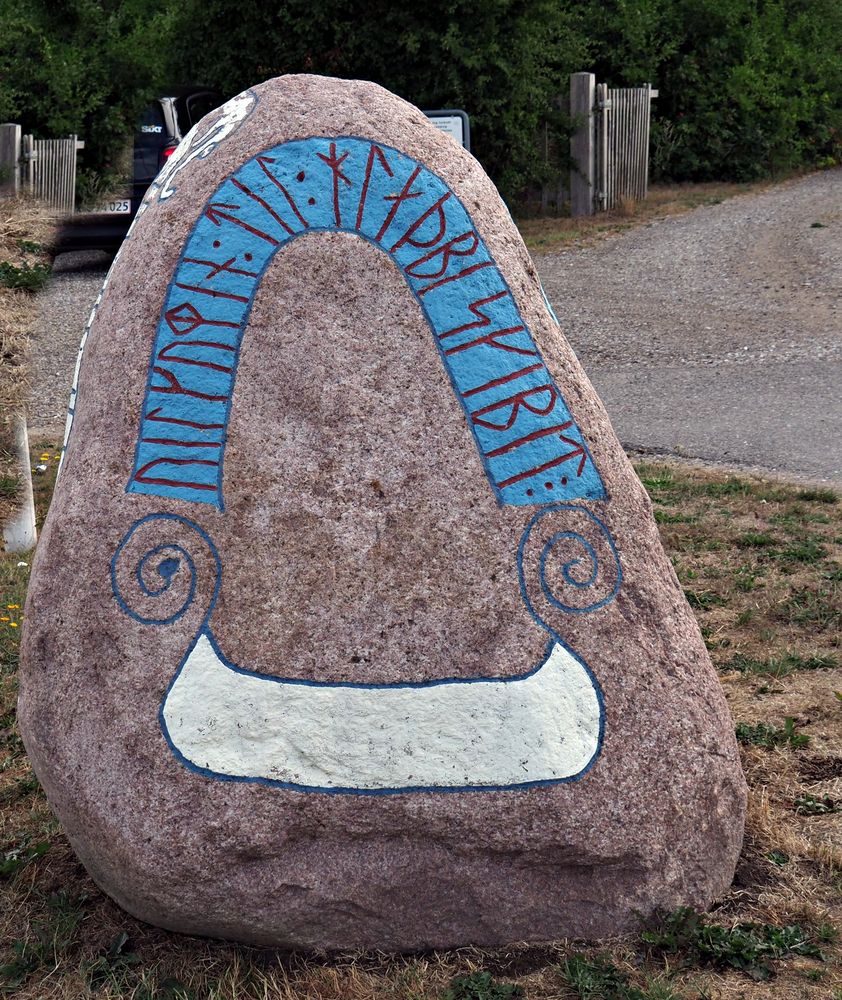 Runenstein Foto & Bild | europe, scandinavia, denmark Bilder auf ...