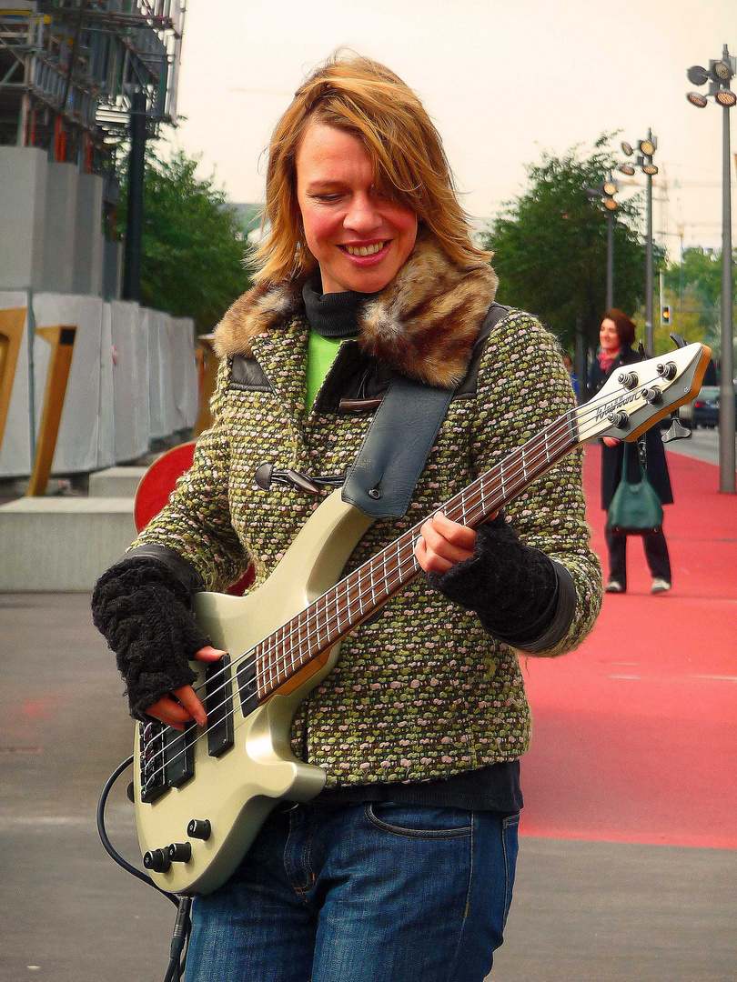 Rupert's Kitchen Orchestra : Zart besaitet? Foto & Bild | redensarten ...