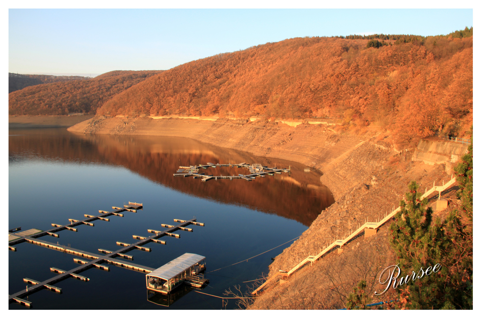 Rursee bei niedrigem Wasserstand Foto & Bild | jahreszeiten, herbst ...