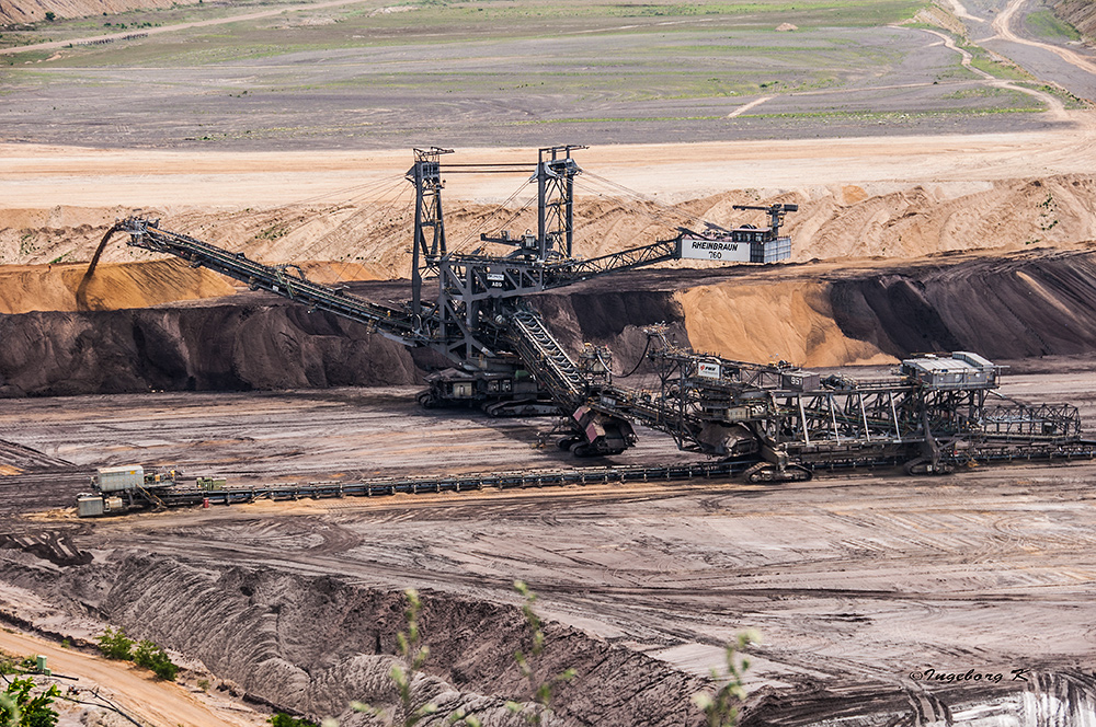 RWE - Braunkohlentagebau Garzweiler - Absetzer Foto & Bild | industrie ...