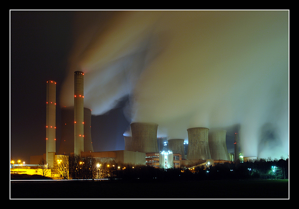 RWE Kraftwerk Niederaußem Foto & Bild | industrie und technik ...