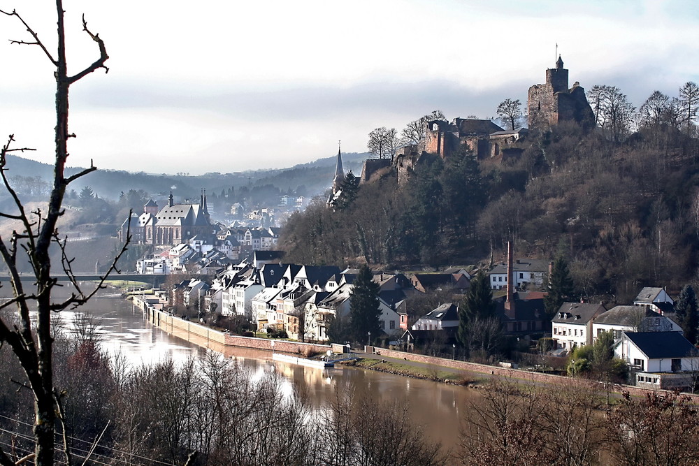 Saarburg wieder richtig gerückt Foto & Bild | architektur, schlösser & burgen, profanbauten ...