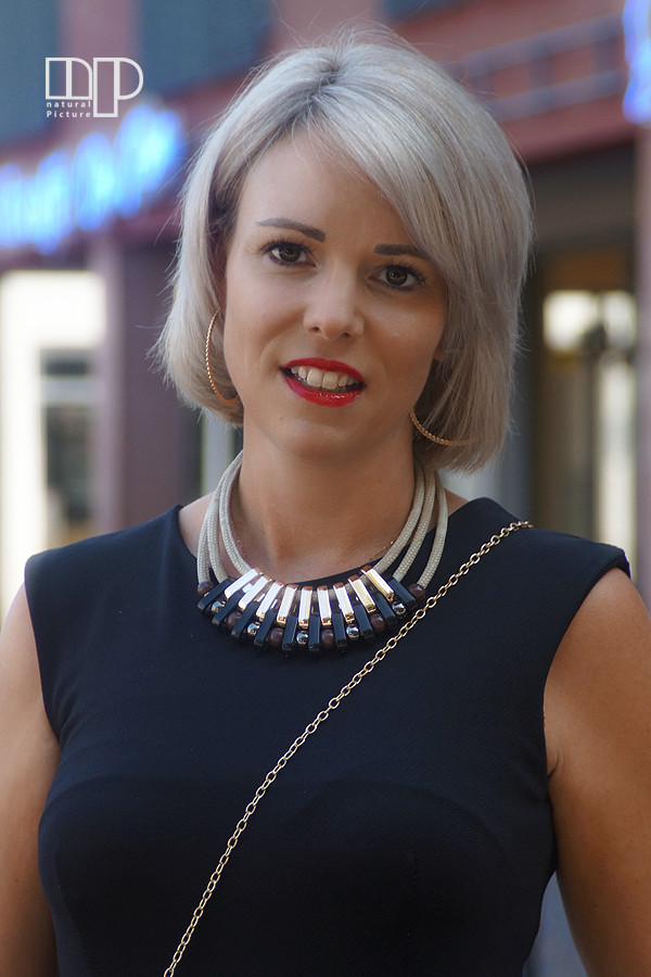 Sabrina Portrait Foto And Bild Fashion Outdoor Frauen Bilder Auf Fotocommunity