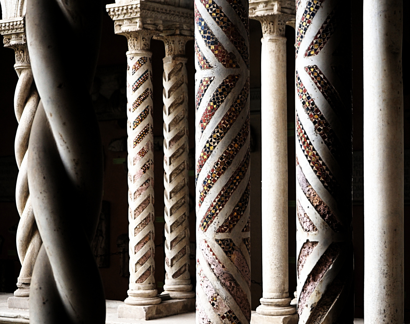 Säulenpracht Foto & Bild | italy, world, architektur Bilder auf fotocommunity