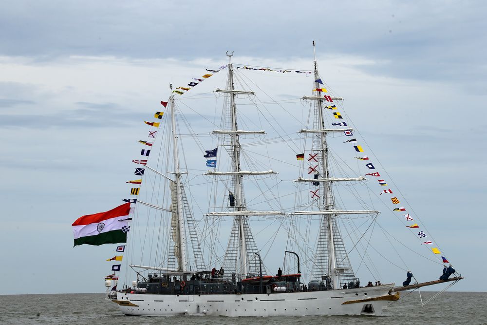 Sail 2015 - Tarangini Foto & Bild | schiffe und seewege, segelschiffe ...