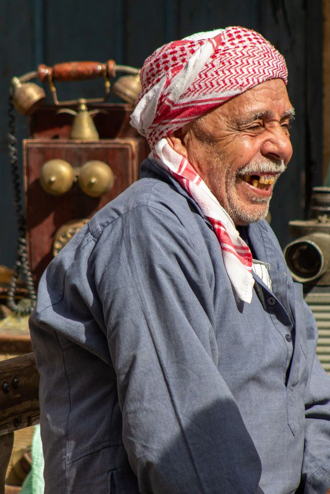 Salesman Foto & Bild | city, street, world Bilder auf fotocommunity Salesman Foto & Bild | city, street, world Bilder auf fotocommunity