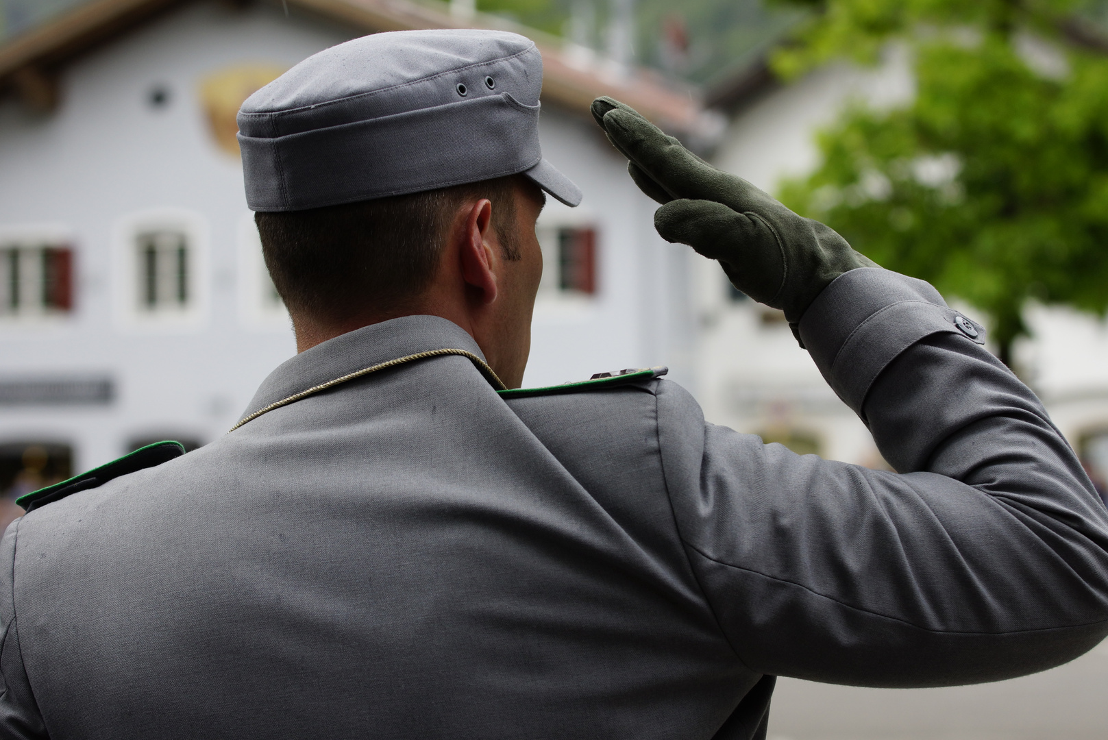 Salutieren Foto & Bild | erwachsene, menschen bei der arbeit, uniformen ...