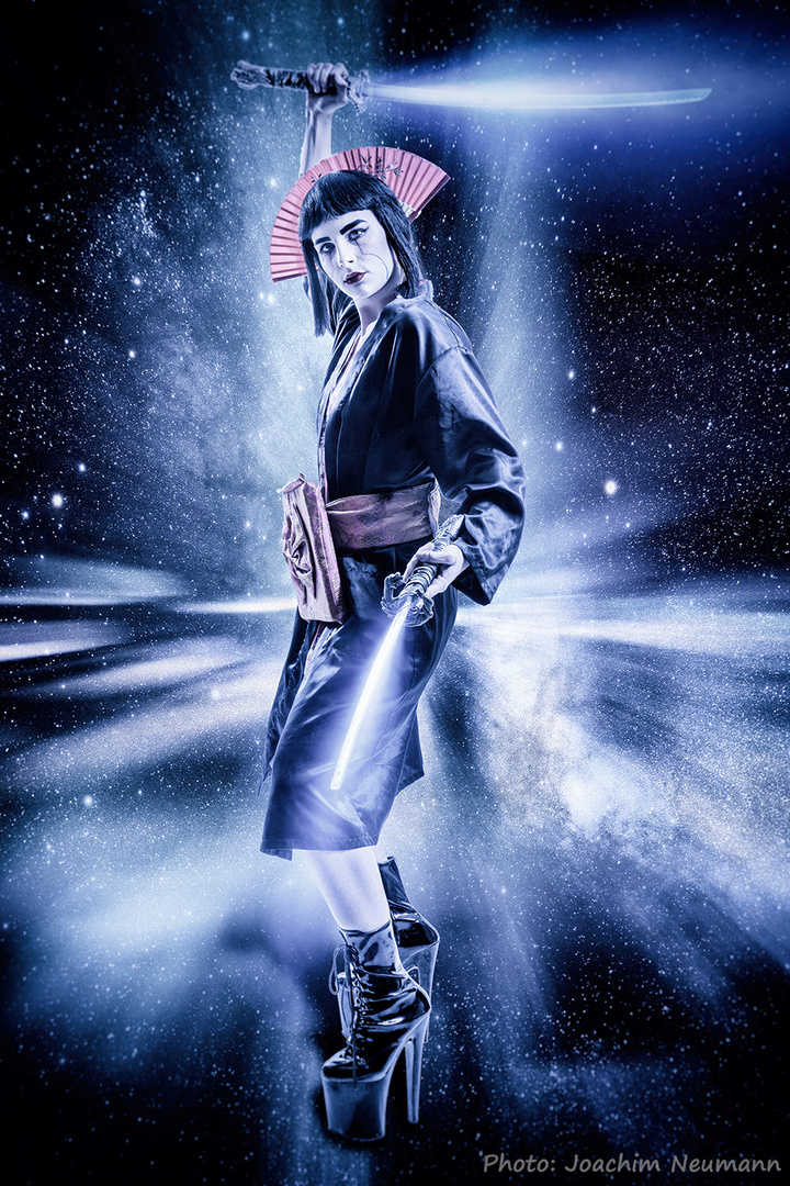 SAMURAI FROM SPACE Foto & Bild | erwachsene menschen, fotomontage ...