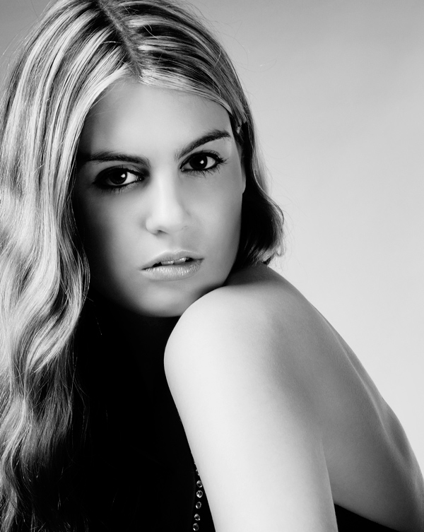 Sandra Foto & Bild | portrait, portrait frauen, studio Bilder auf ...