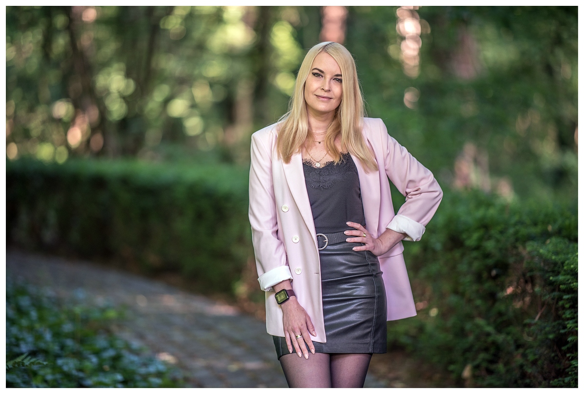 Sandra im Grünen Foto & Bild | sandra Bilder auf fotocommunity