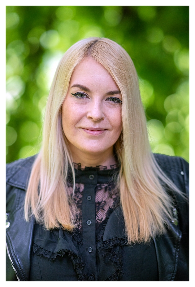 Sandra im Grünen Foto & Bild | sandra Bilder auf fotocommunity