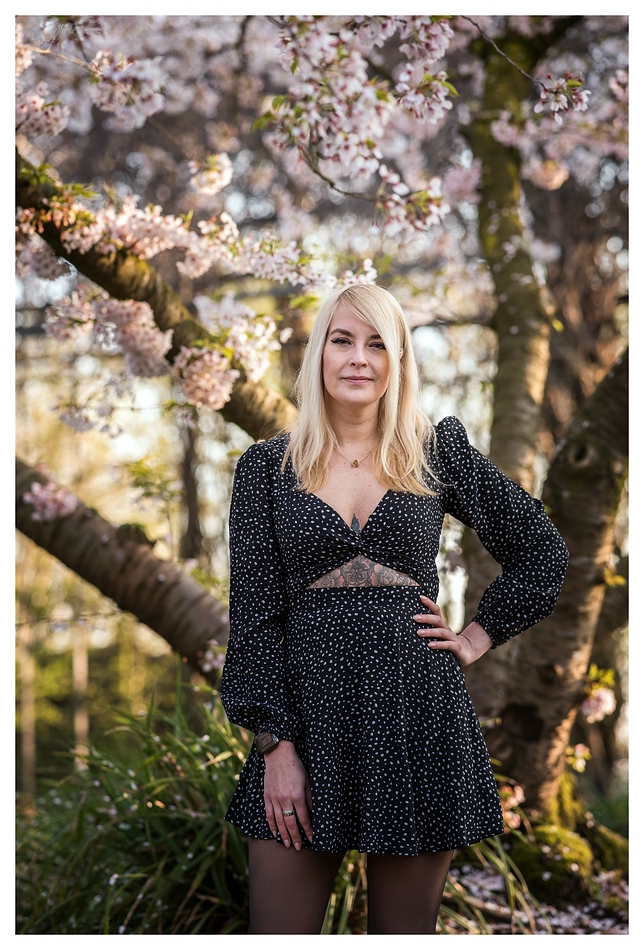 Sandra unter Blüten Foto & Bild | sandra Bilder auf fotocommunity