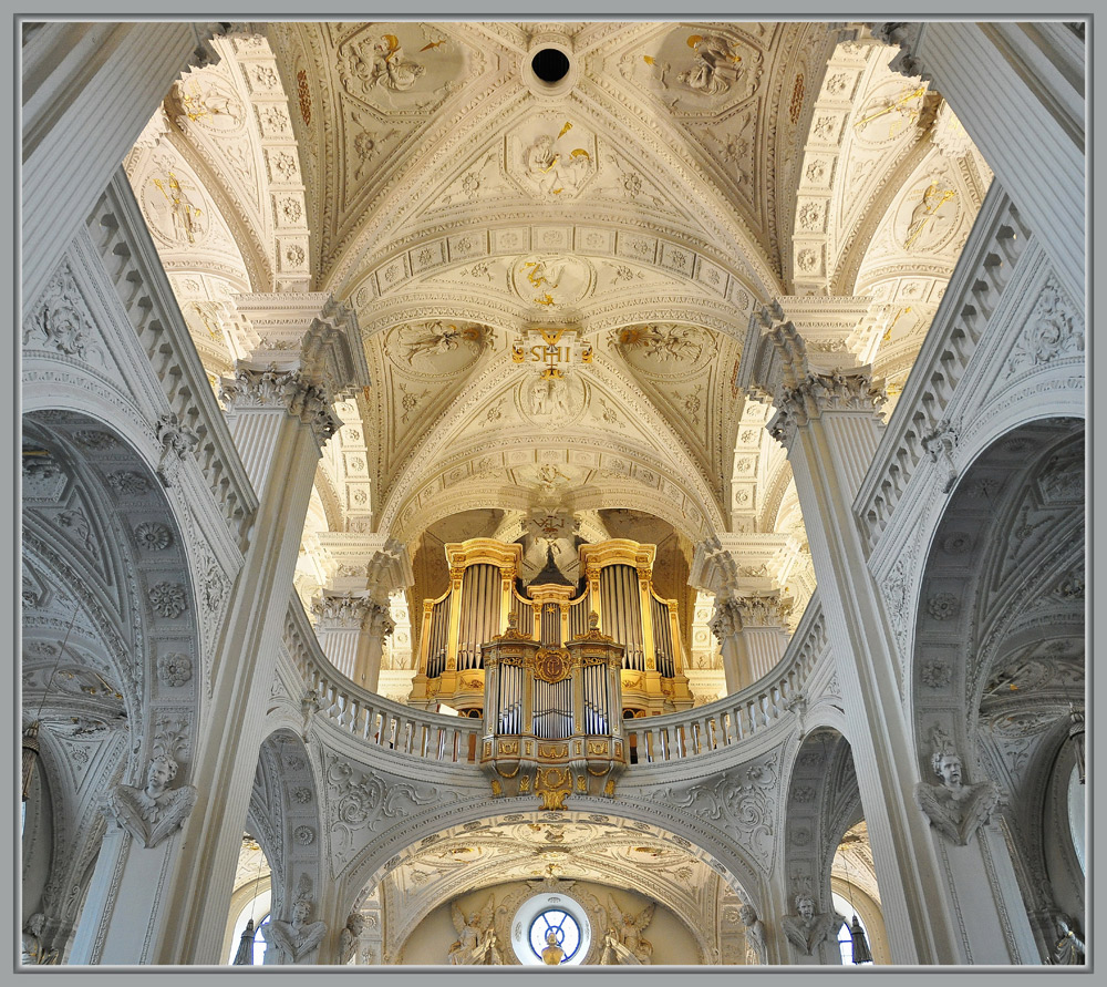 Sankt Andreas Kirche Düsseldorf - Blick zur Orgel Foto & Bild | architektur, sakralbauten ...