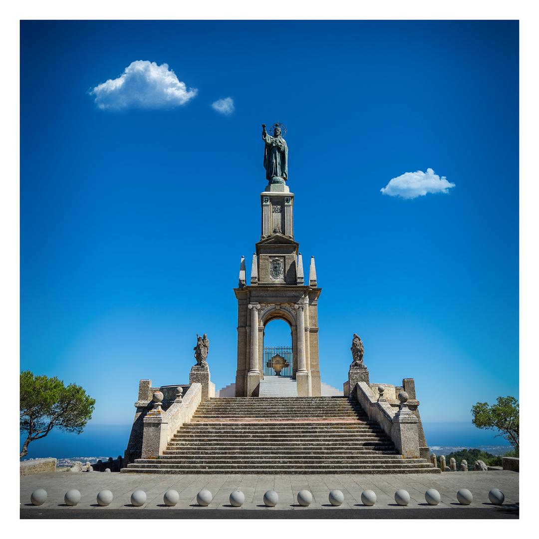 Santuari de Sant Salvador Foto & Bild | spain, world, blau Bilder auf ...