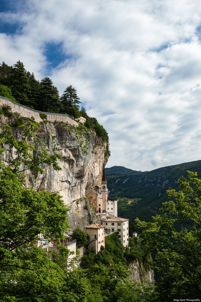 Santuario Madonna della Coona, Spiazzi, Verona. Foto % Immagini ...