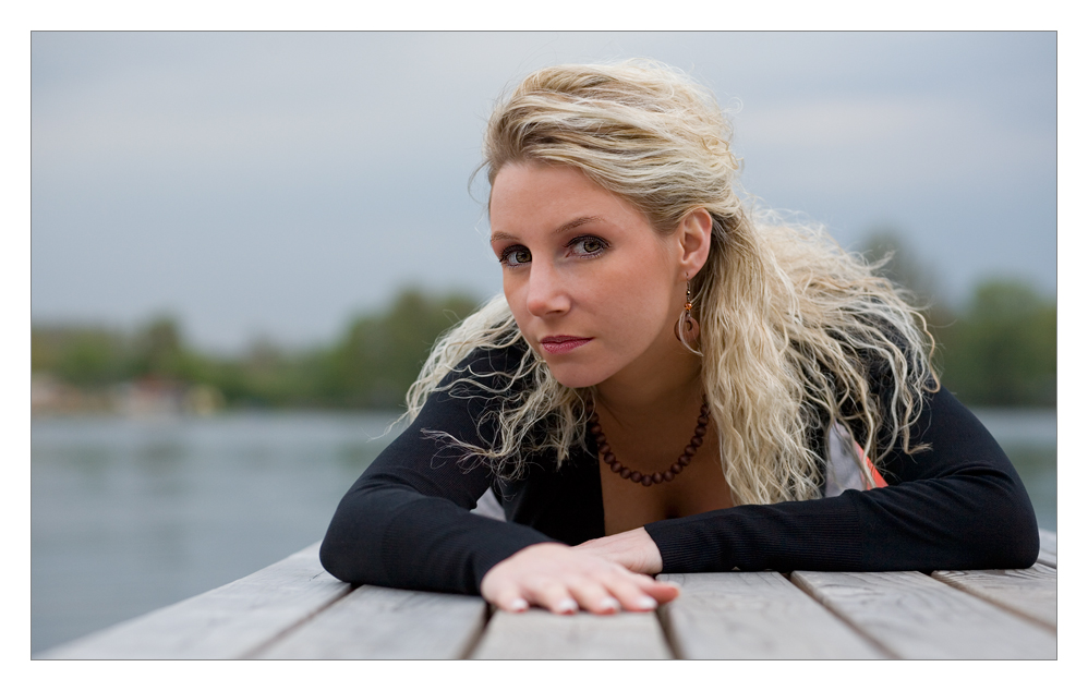 . Sarah am See . Foto & Bild | portrait, portrait frauen, outdoor ...