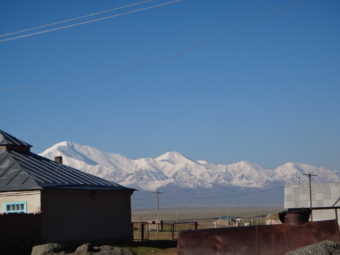 Sary-Tash: Blick auf das Tien Shan Gebirge Foto & Bild | asia, central ...