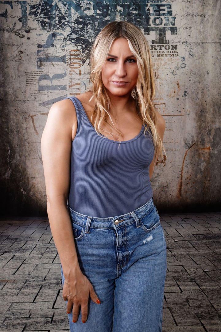 Saskia_M_2 Foto & Bild | erwachsene menschen, portraits erwachsener, studio Bilder auf fotocommunity