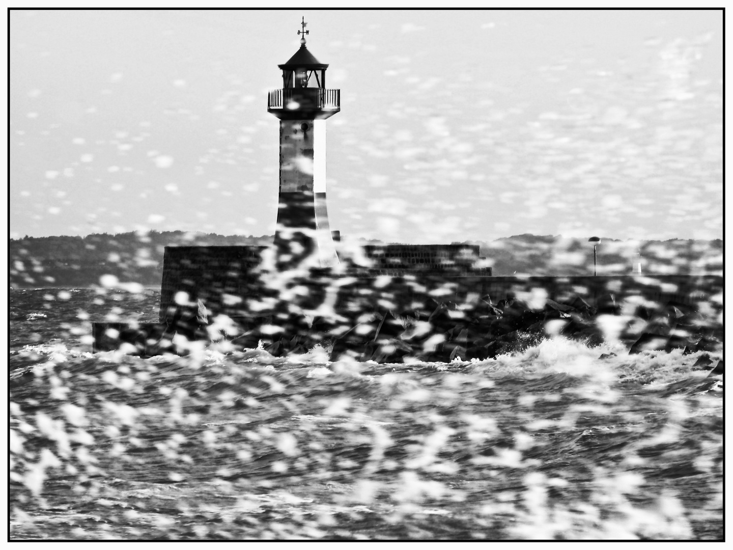 Sassnitz, Leuchtturm Foto & Bild | monochrom, bearbeitungs - techniken, bw Bilder auf fotocommunity