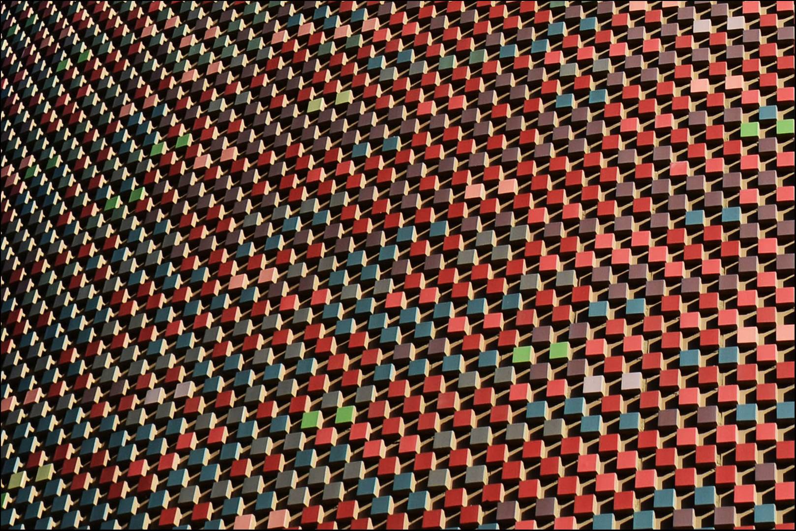 Sauerbruch u. Hutton - Haus K - Abstrakt und ziemlich rot Foto & Bild ...