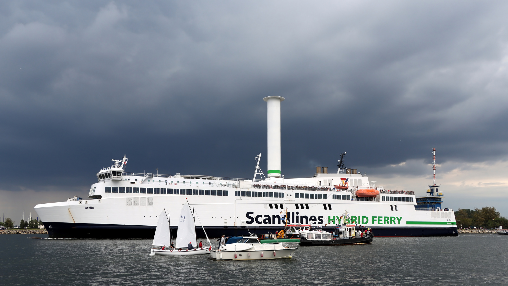 Scandlines ... Foto & Bild | world, wolken, deutschland Bilder auf ...