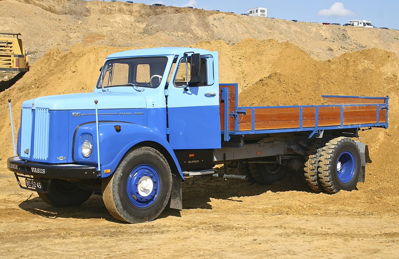Scania in Two-Tone Blue Foto & Bild | autos & zweiräder, oldtimer ...
