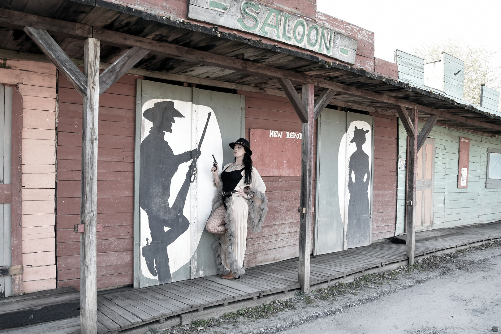 Schatten am Saloon Foto & Bild | erwachsene menschen, portrait, szene ...