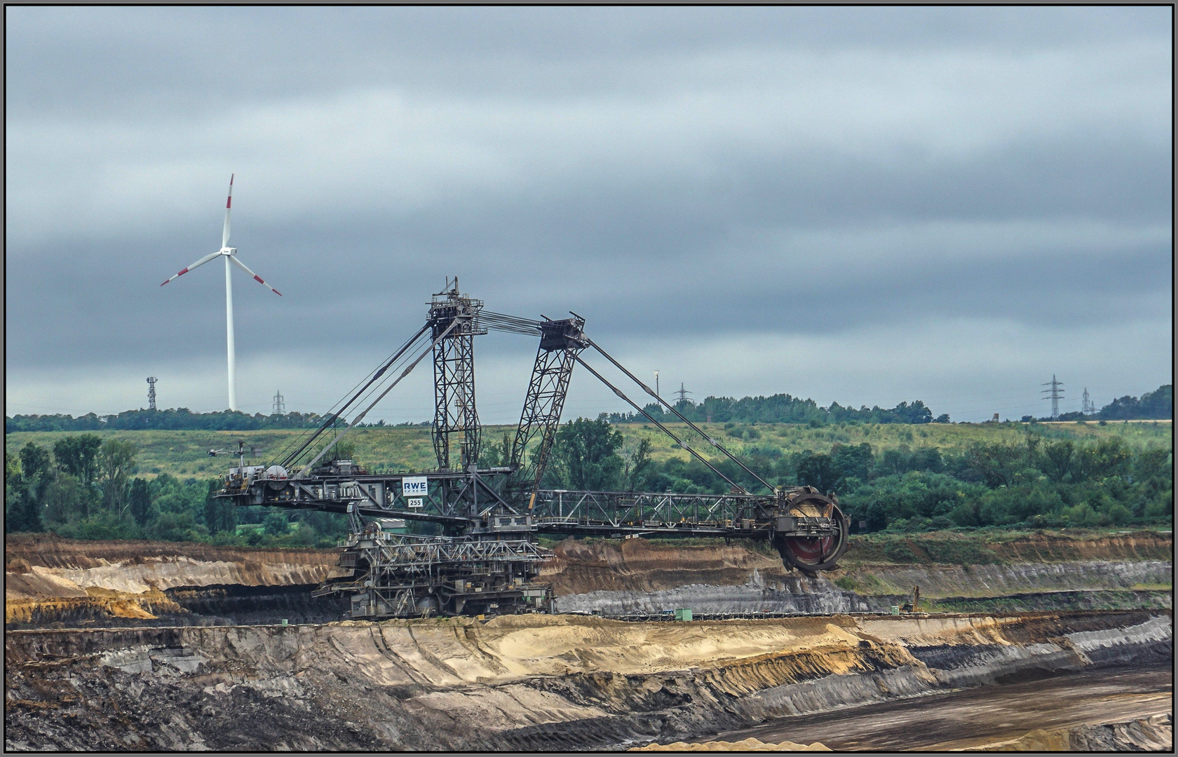 Schaufelradbagger 255 Foto & Bild | braunkohletagebau, bagger, motive ...