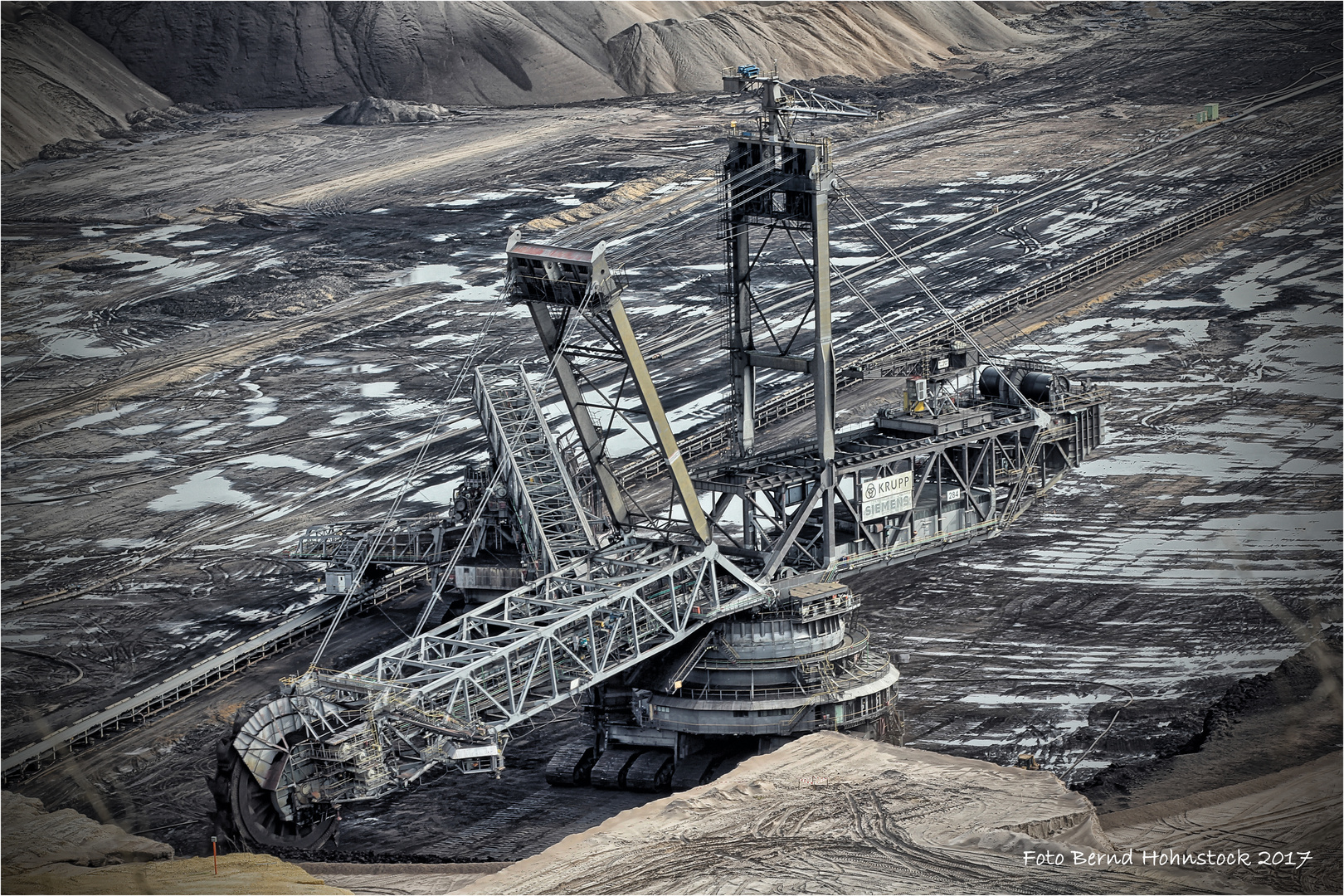 Schaufelradbagger 284 .... im Tagebau Garzweiler Foto & Bild | tagebau ...