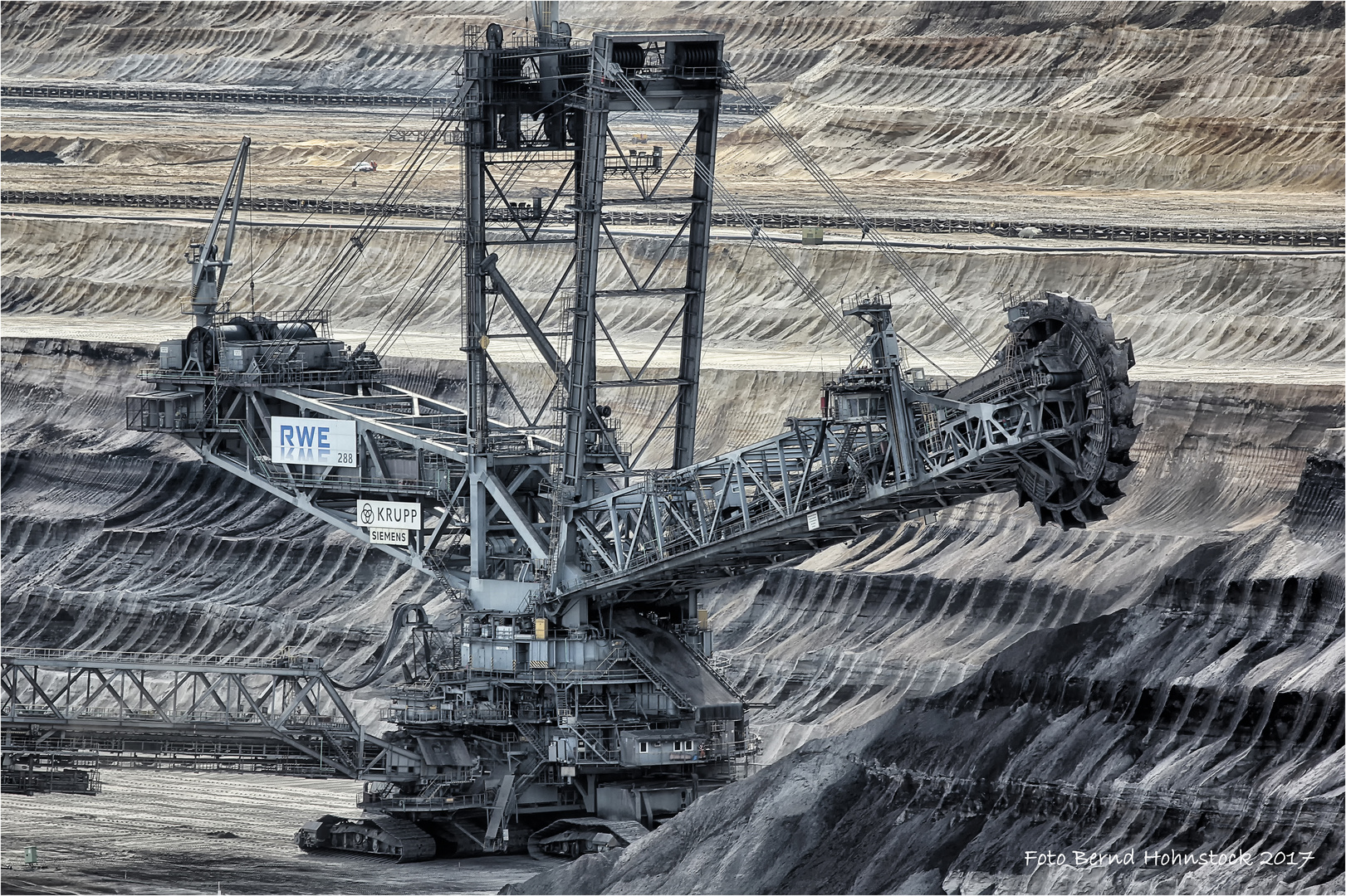 Bucket-Wheel Excavator Bagger 288 Minecraft Map