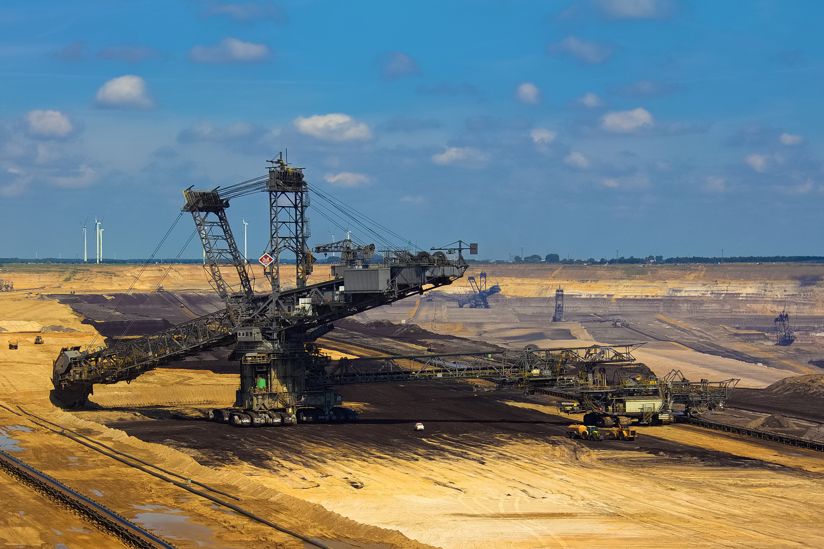 Schaufelradbagger - O&K Foto & Bild | tagebau, braunkohle, bagger ...