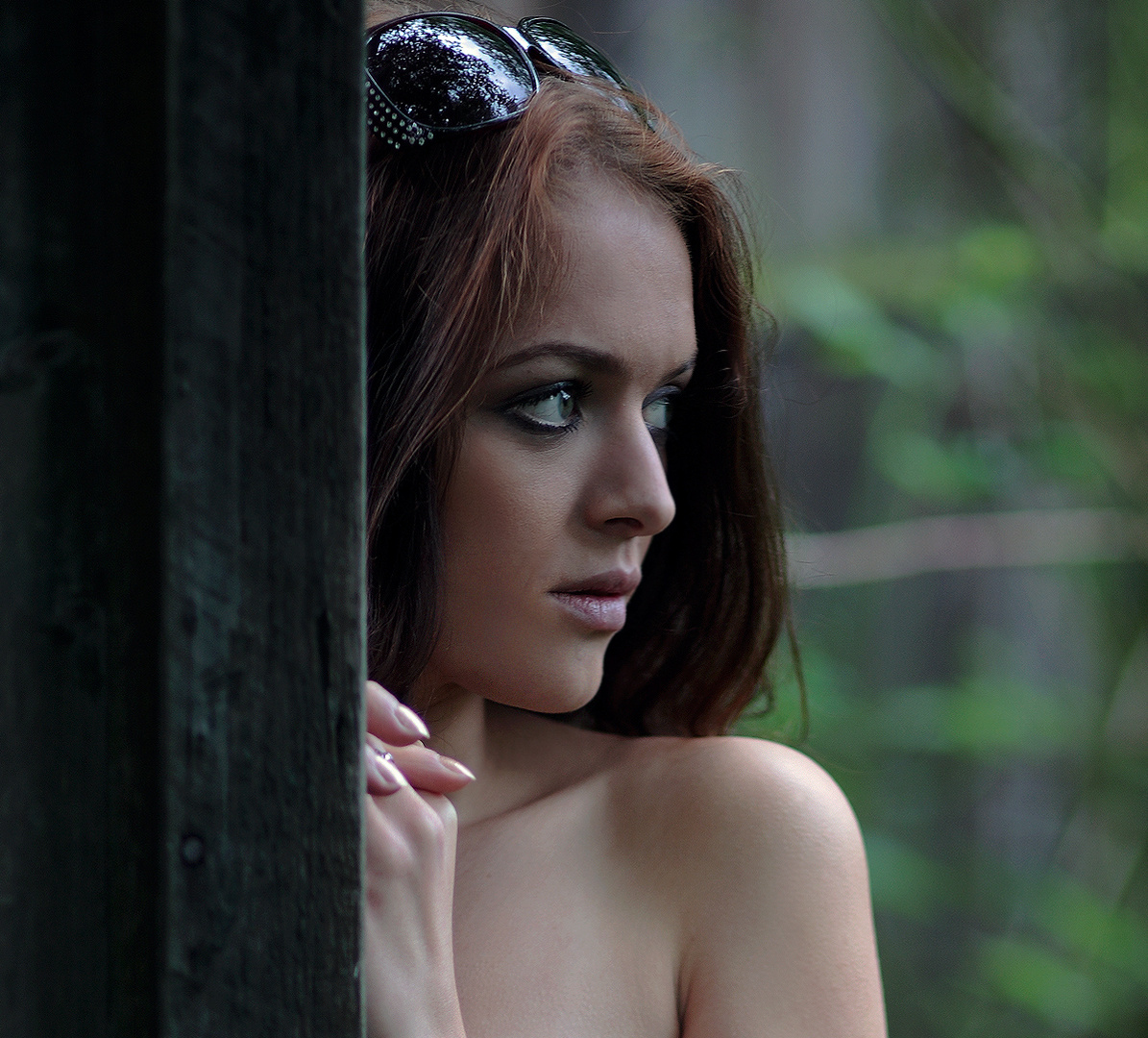 scheuer Blick Foto & Bild | outdoor, frau, portraitfotografie Bilder auf fotocommunity