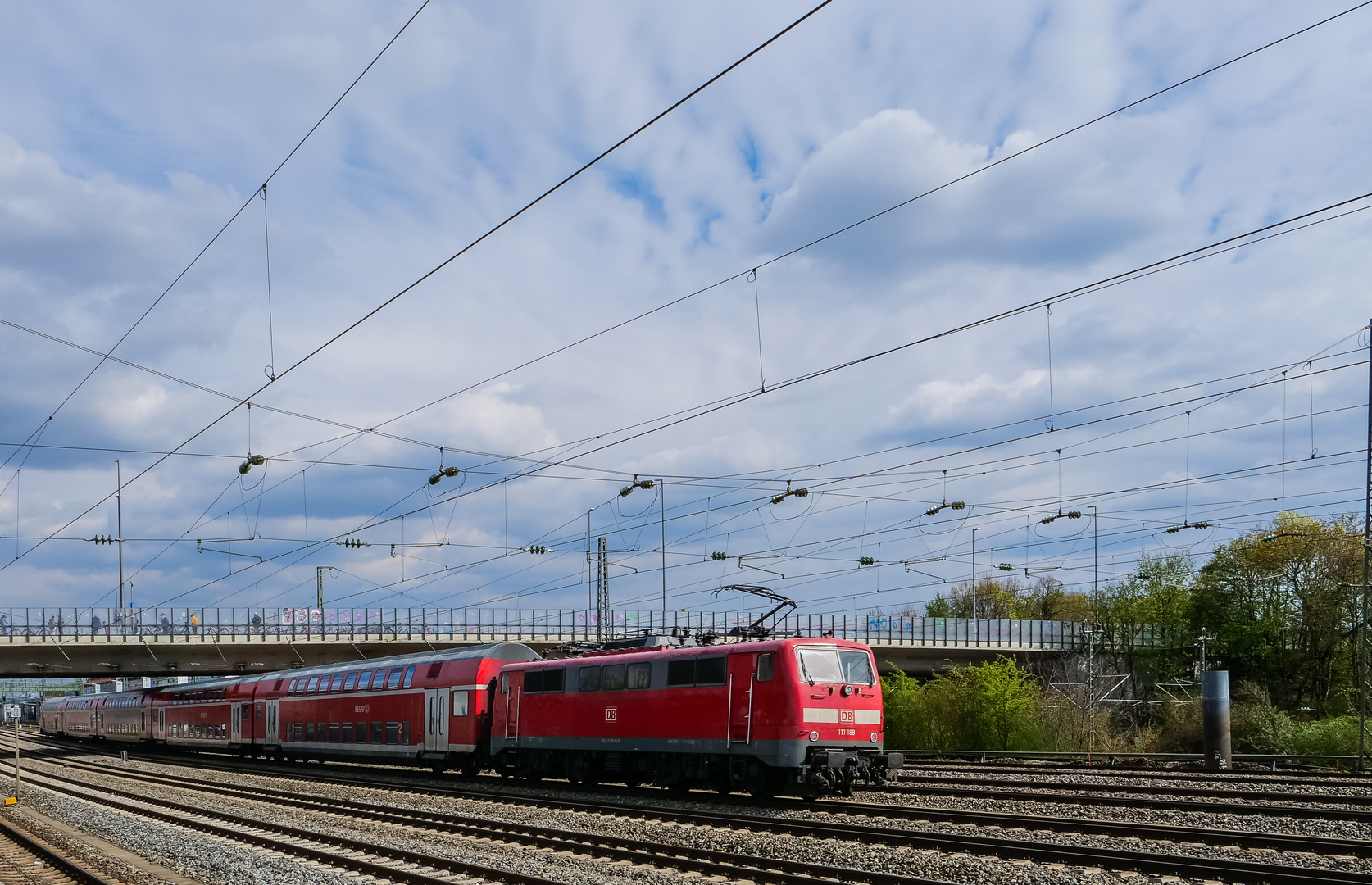 Schief ... Foto & Bild | münchen, schief, eisenbahn Bilder auf ...