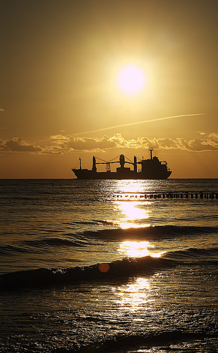 Schiff am Horizont Foto & Bild | landschaft, meer & strand, sonstiges ...