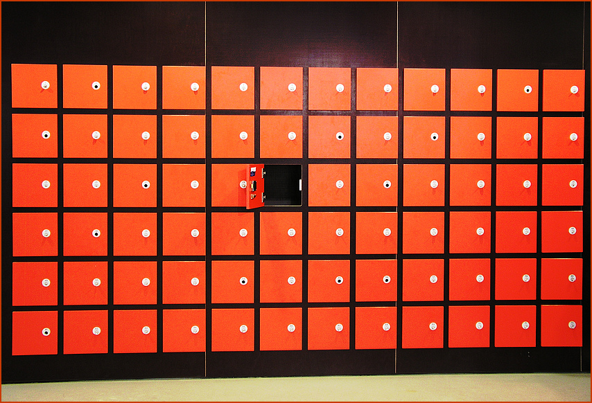 Schließfächer Foto & Bild | architektur innen, motive Bilder auf ...