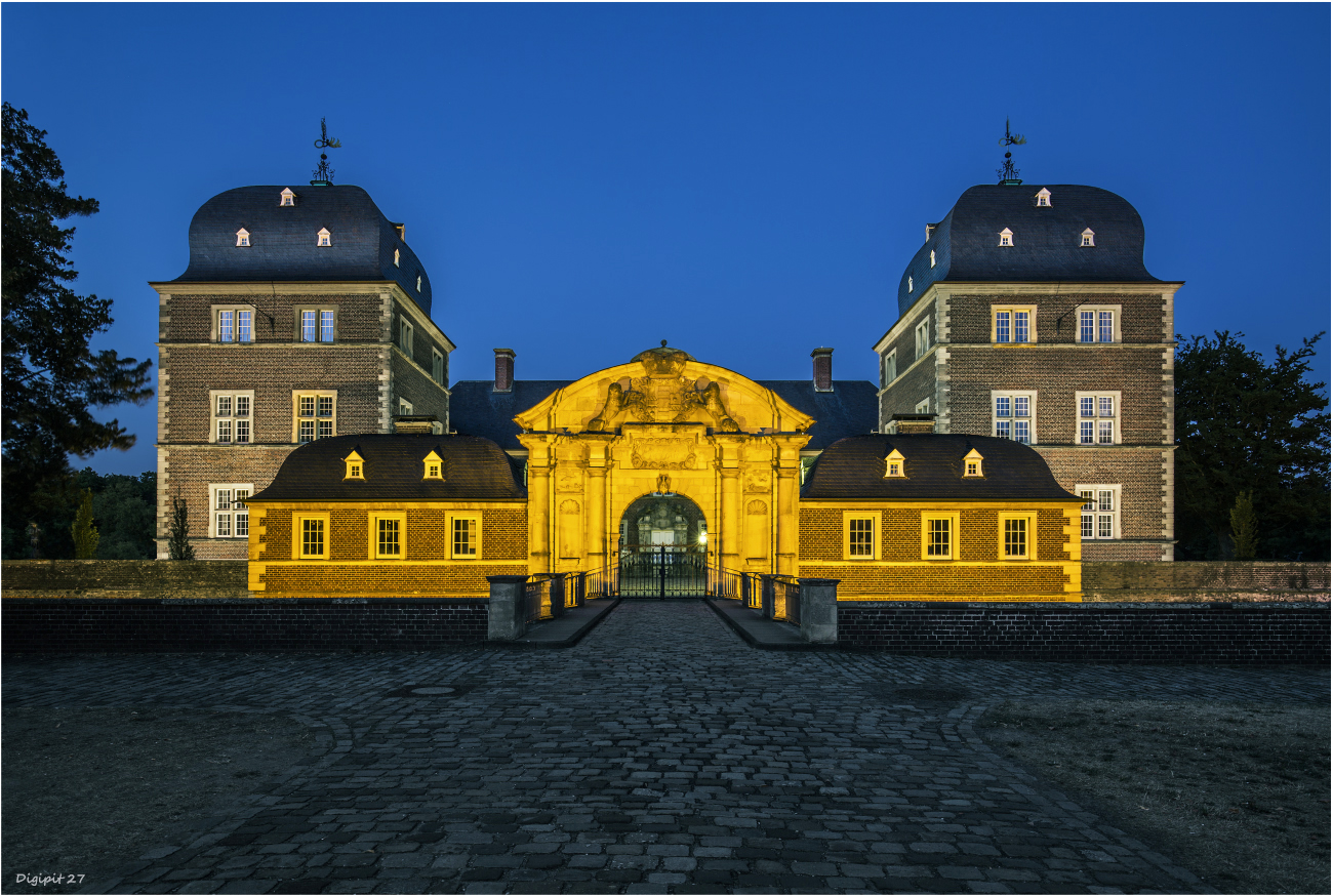 Schloß Ahaus 2018-04 Foto & Bild | world, nachtaufnahme, historisch ...